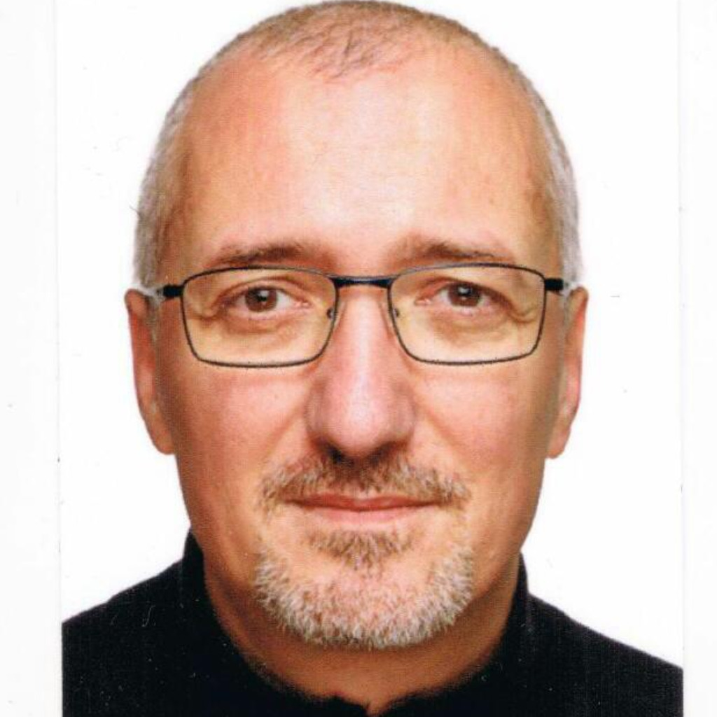 Dennis Kuck - Bereichsleiter Werkstatt & Produktion - Mosaik-Berlin ...