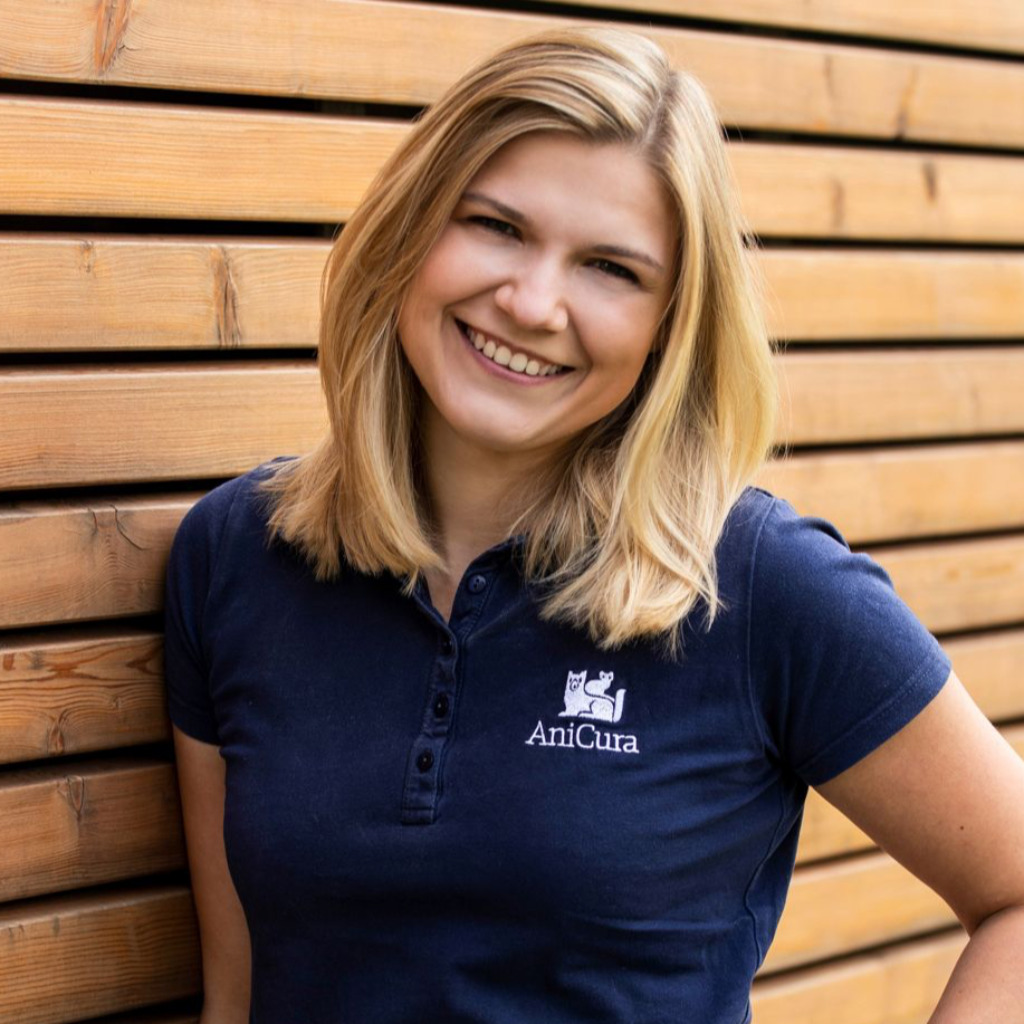 Vanessa Hellmann - Tierärztin - AniCura Wahlstedt | XING