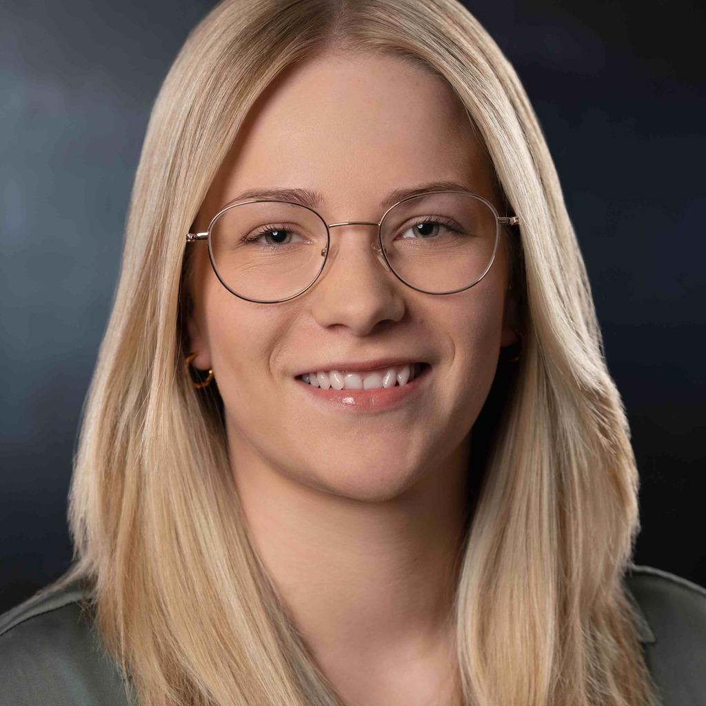 Lisa Hesse's Instagram, Twitter & Facebook on IDCrawl