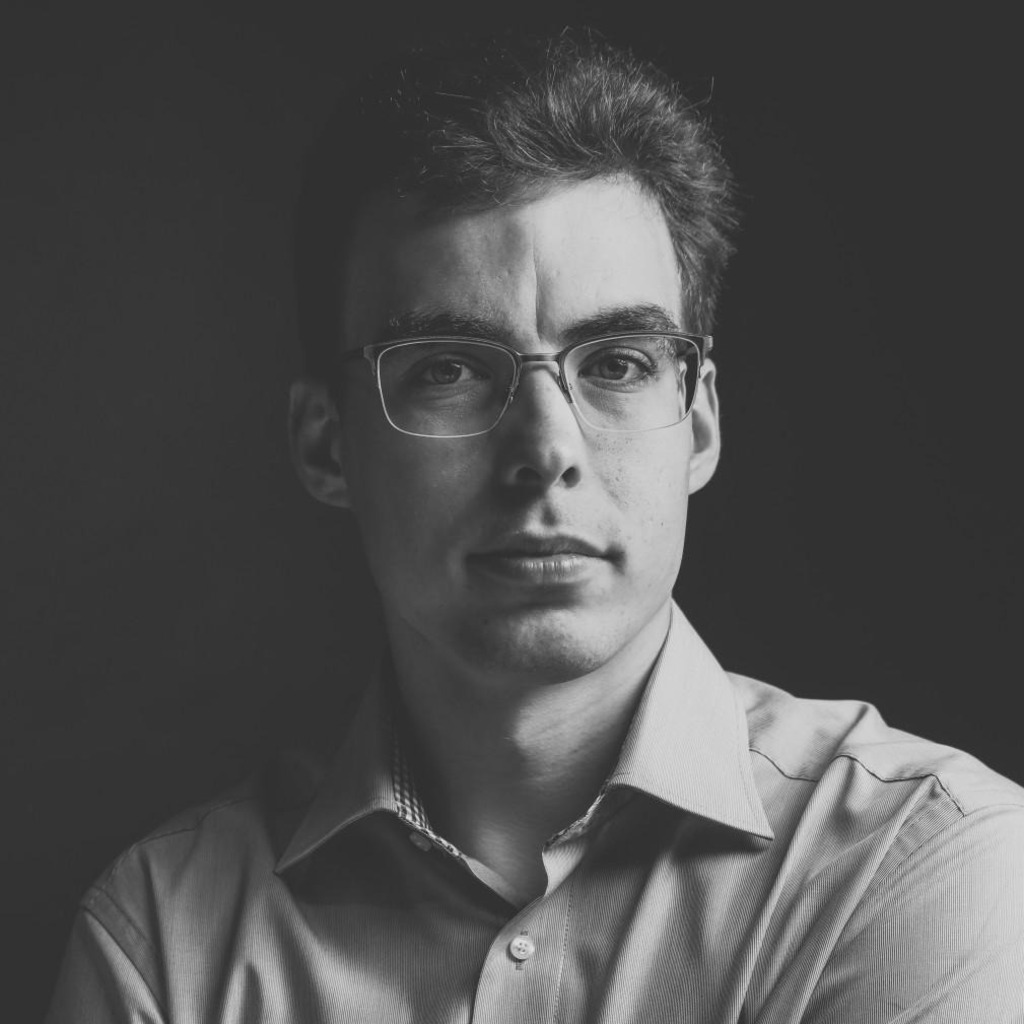 Christian Ochel - Entwicklungsingenieur - Manthey-Racing GmbH | XING