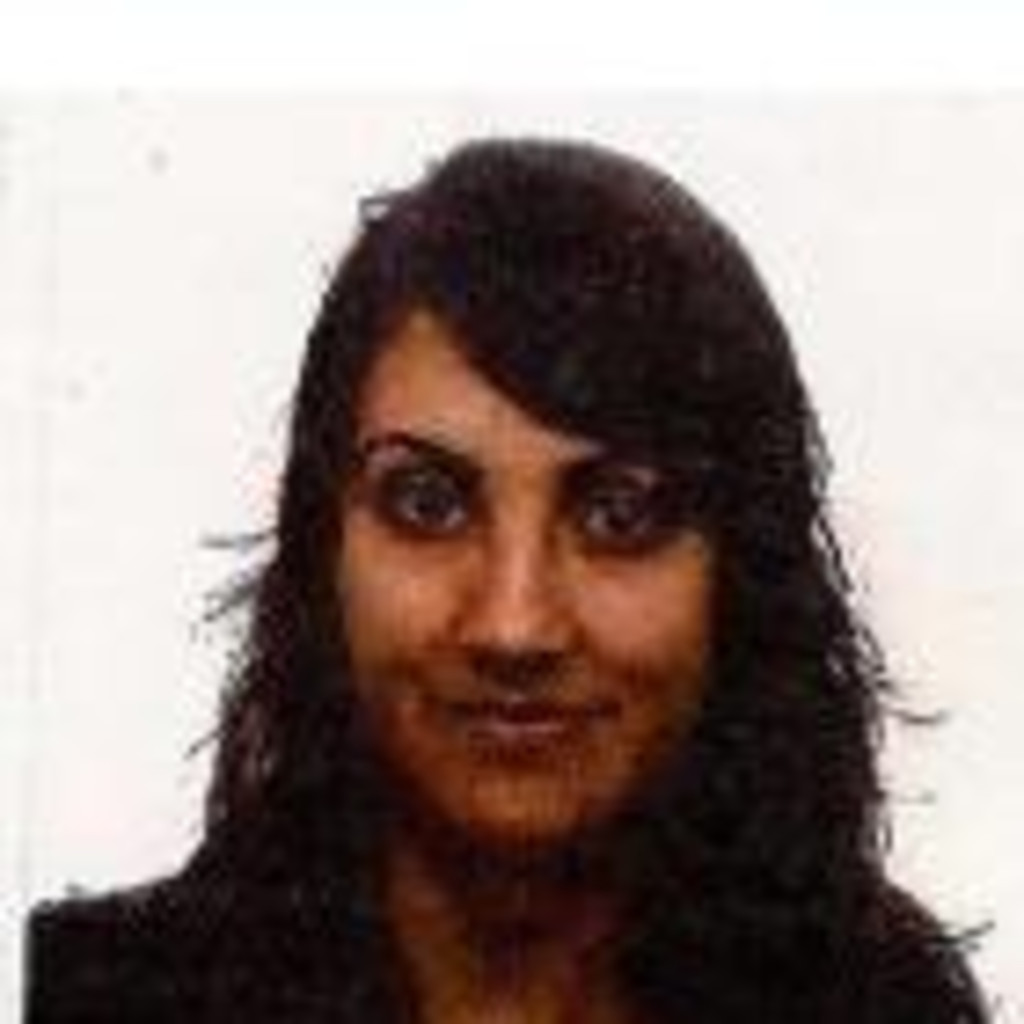 Ángela Mira: Traductora/Intérprete | XING