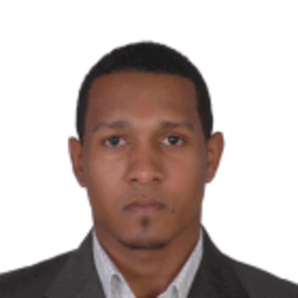 Leandro Modesto Mena Roy: Licenciado en Medicina | XING