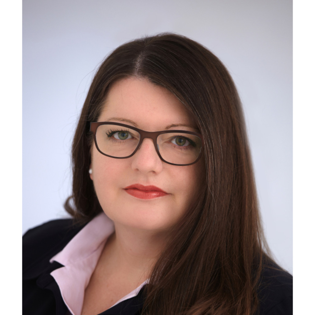 Claudia Hackl - Director Program Development Interiors - FACC AG | XING