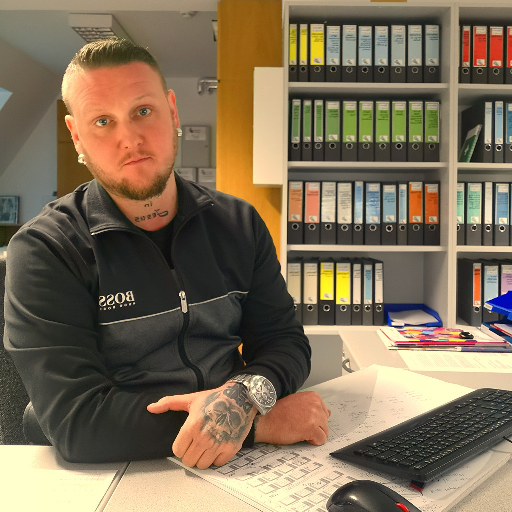 Tony Montan - Einrichtungsleiter & Pflegedienstleiter - Pflegeverein ...