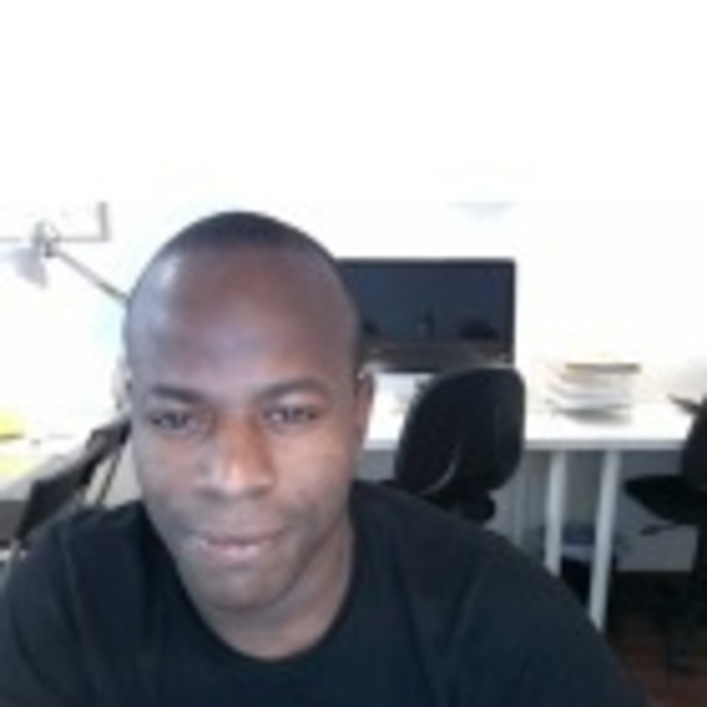 Leonardo Mpa Ganet - Director de Arte - Autónomo | XING