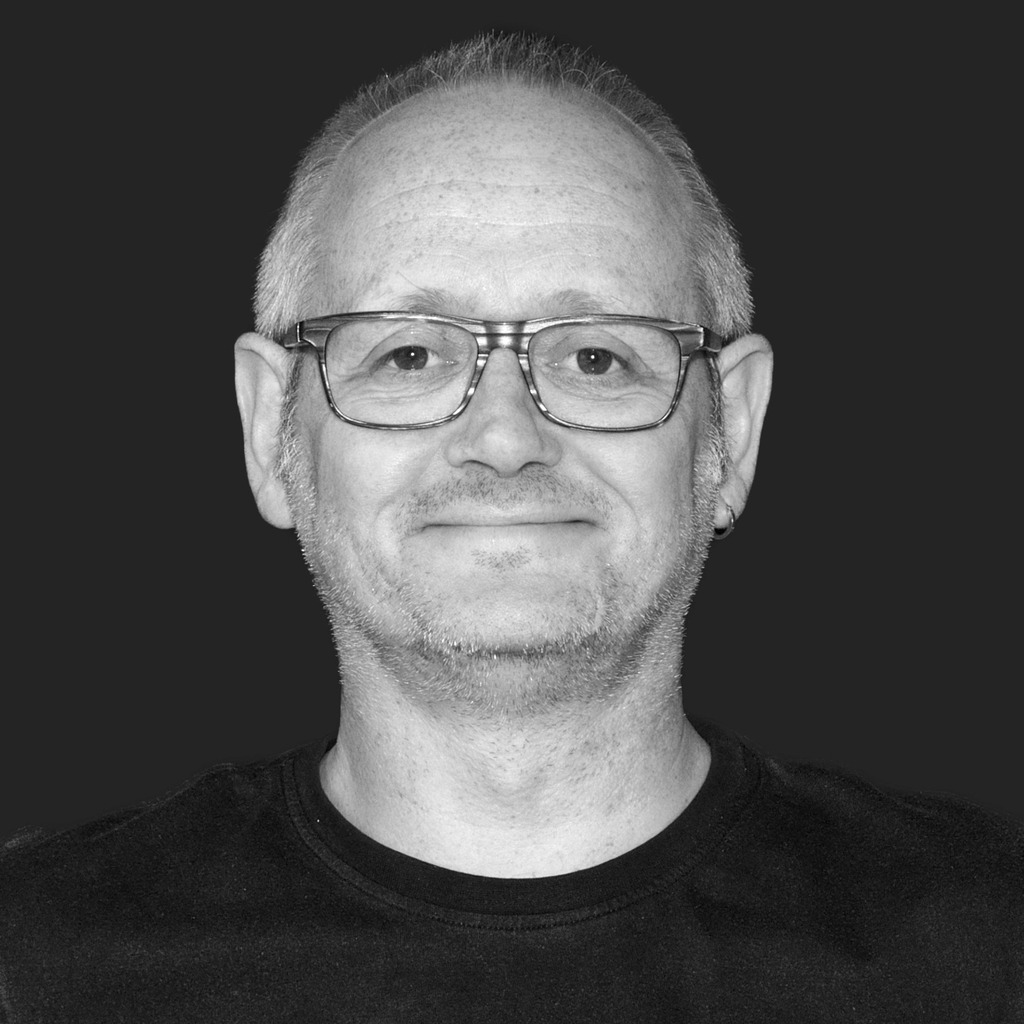 Ulrich Kern - Mediengestalter - COVERIS Flexibles Deutschland GmbH & Co ...