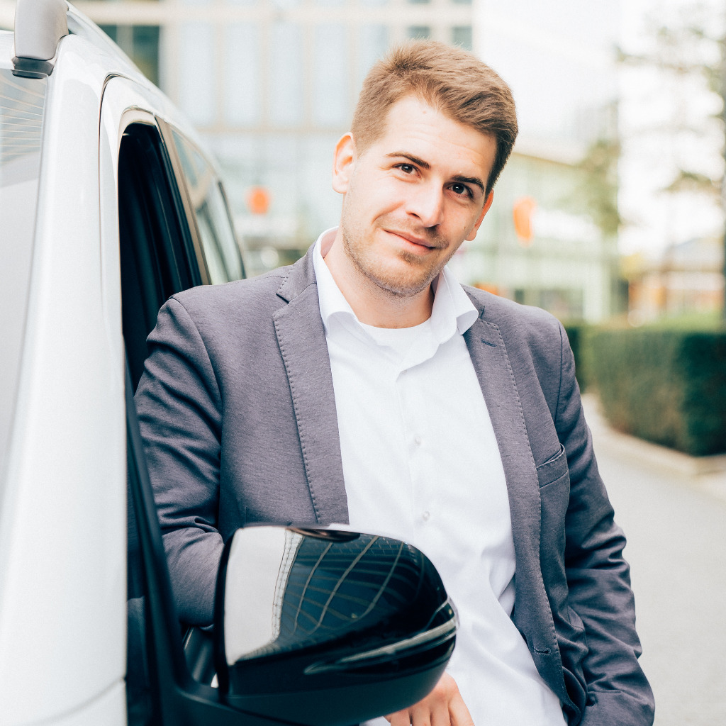Daniel Rosenbach - Flottenverkäufer Transporter & Vans - Mercedes-Benz ...