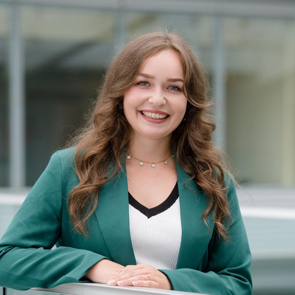 Paula Fieber - Referentin Gesundheitsmanagement - VNG | XING