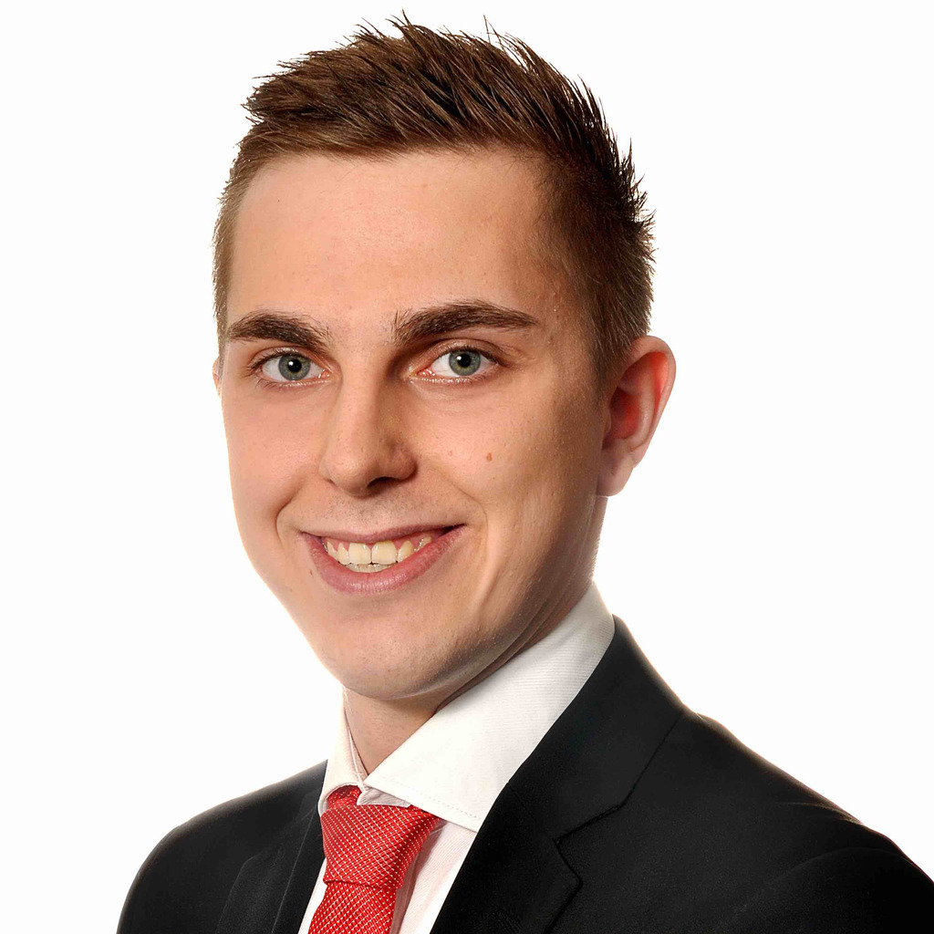 David Majewski - Mitarbeiter Datenmanagement - DZ PRIVATBANK | XING