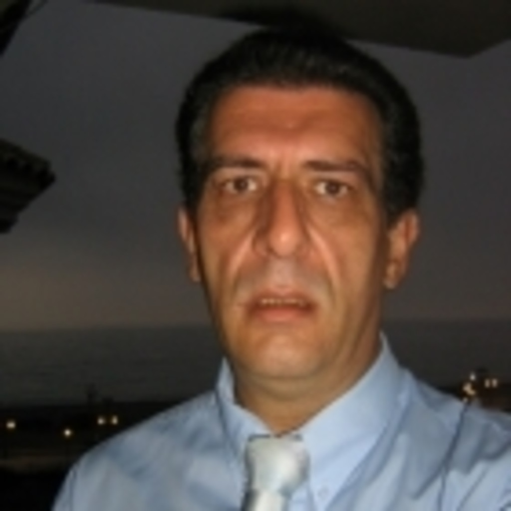 Steven Simpson: CRM and Sales Manager | XING