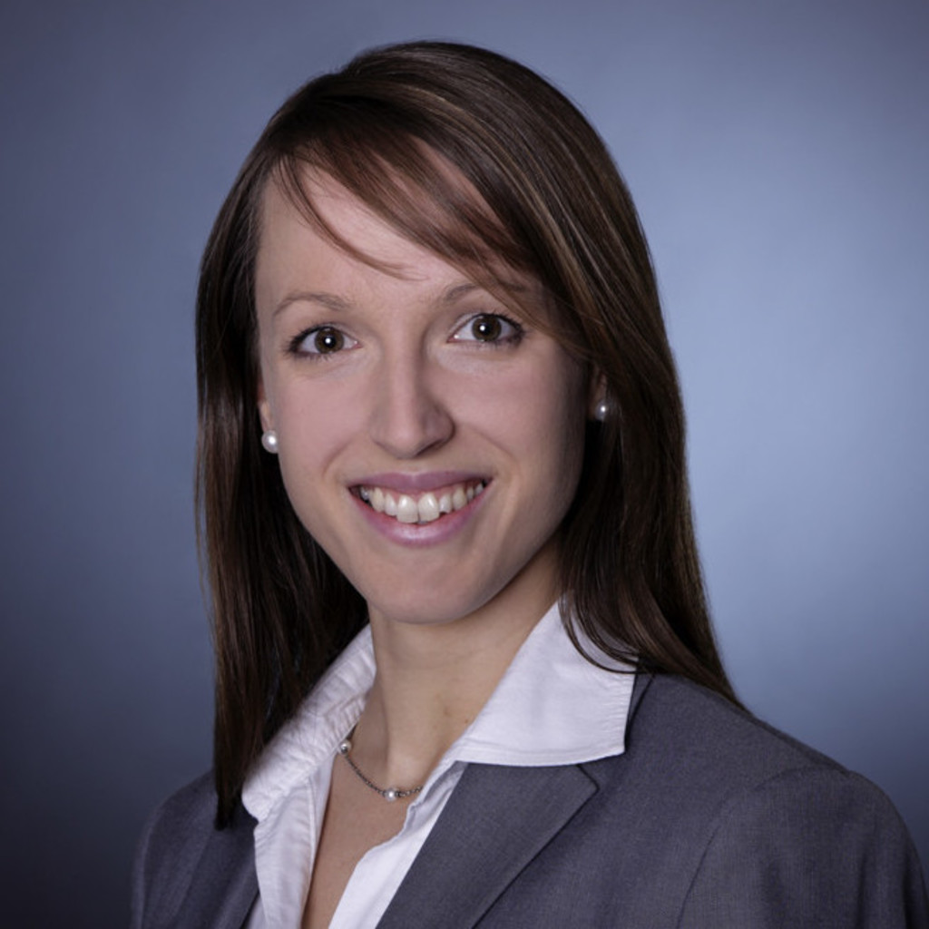 Julia Hahn's Instagram, Twitter & Facebook on IDCrawl