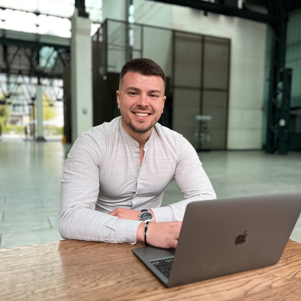 Vladyslav Obodzynskyj - Schweißer - Selbstständiger | XING