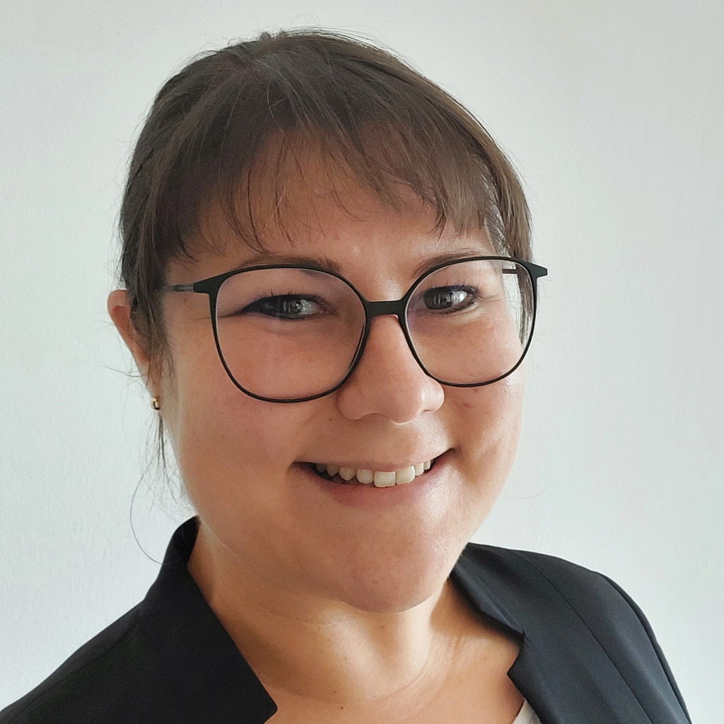 Andrea Kern's Instagram, Twitter & Facebook on IDCrawl