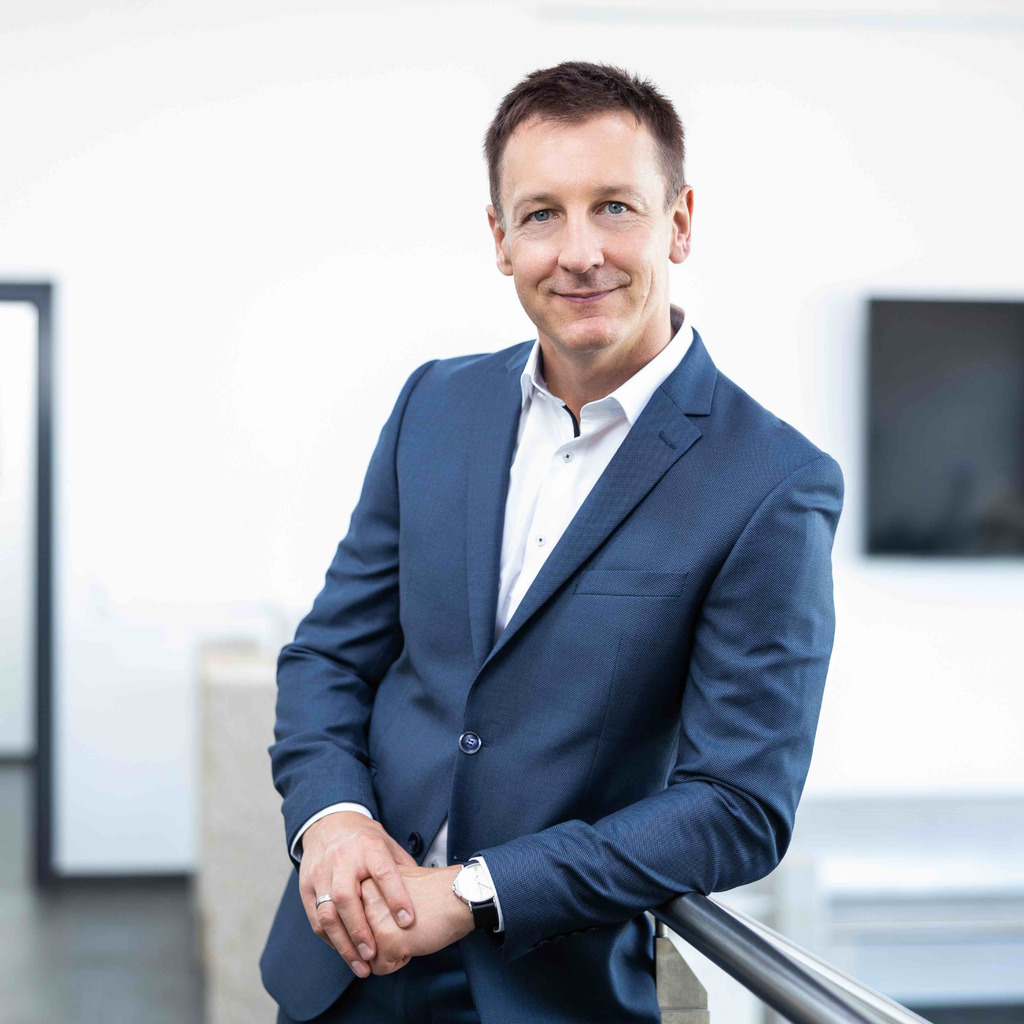 Mario Edel - Vice President and General Manager of Bauer Gear Motors ...