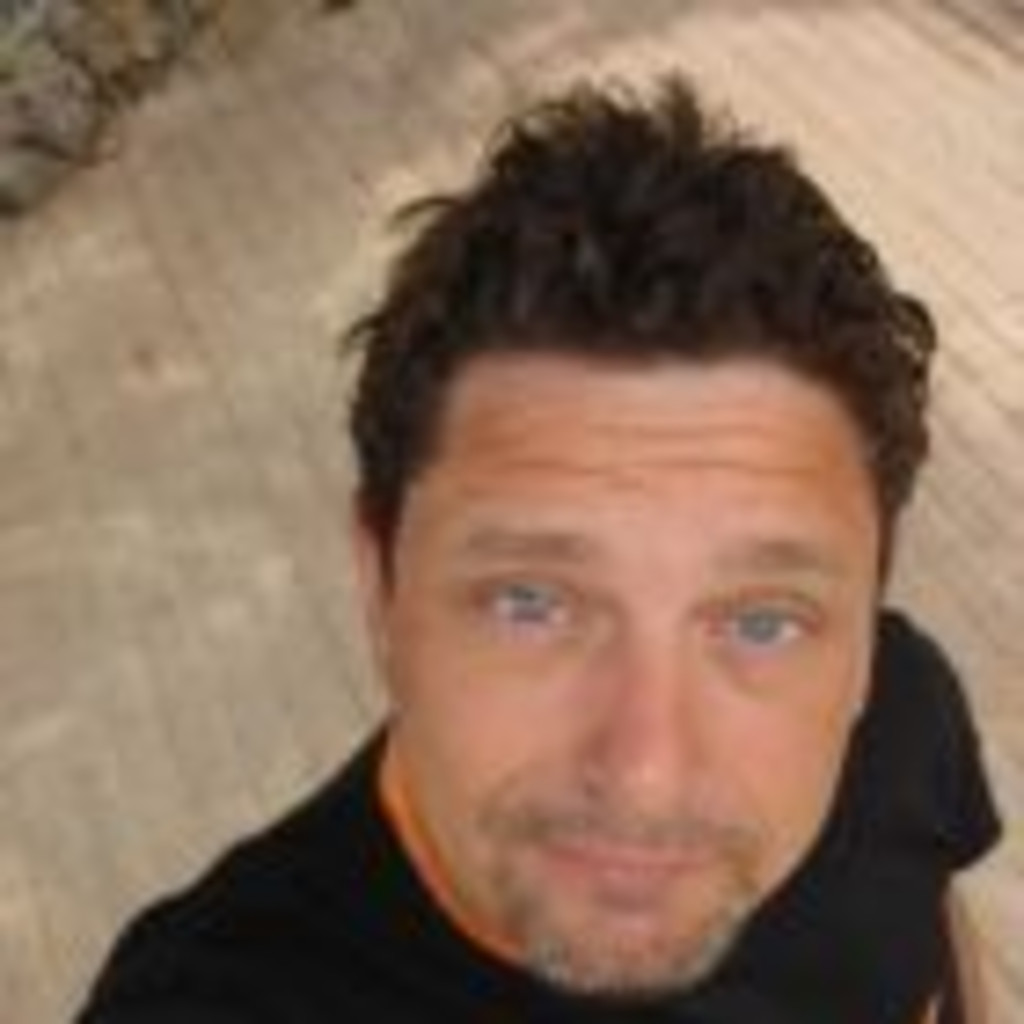 Thomas Hofler - Member of Desemployees - AMS | XING