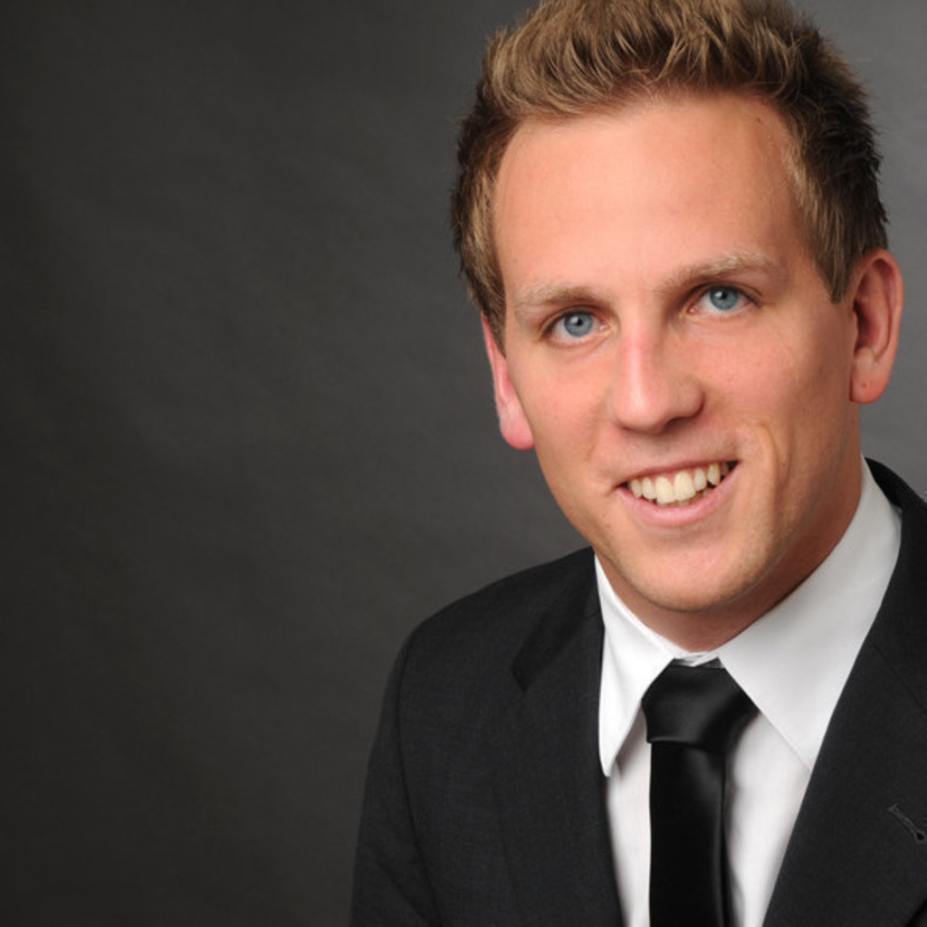 Christian Urban - Leiter der Gruppe Finanzen und Versicherungen ...