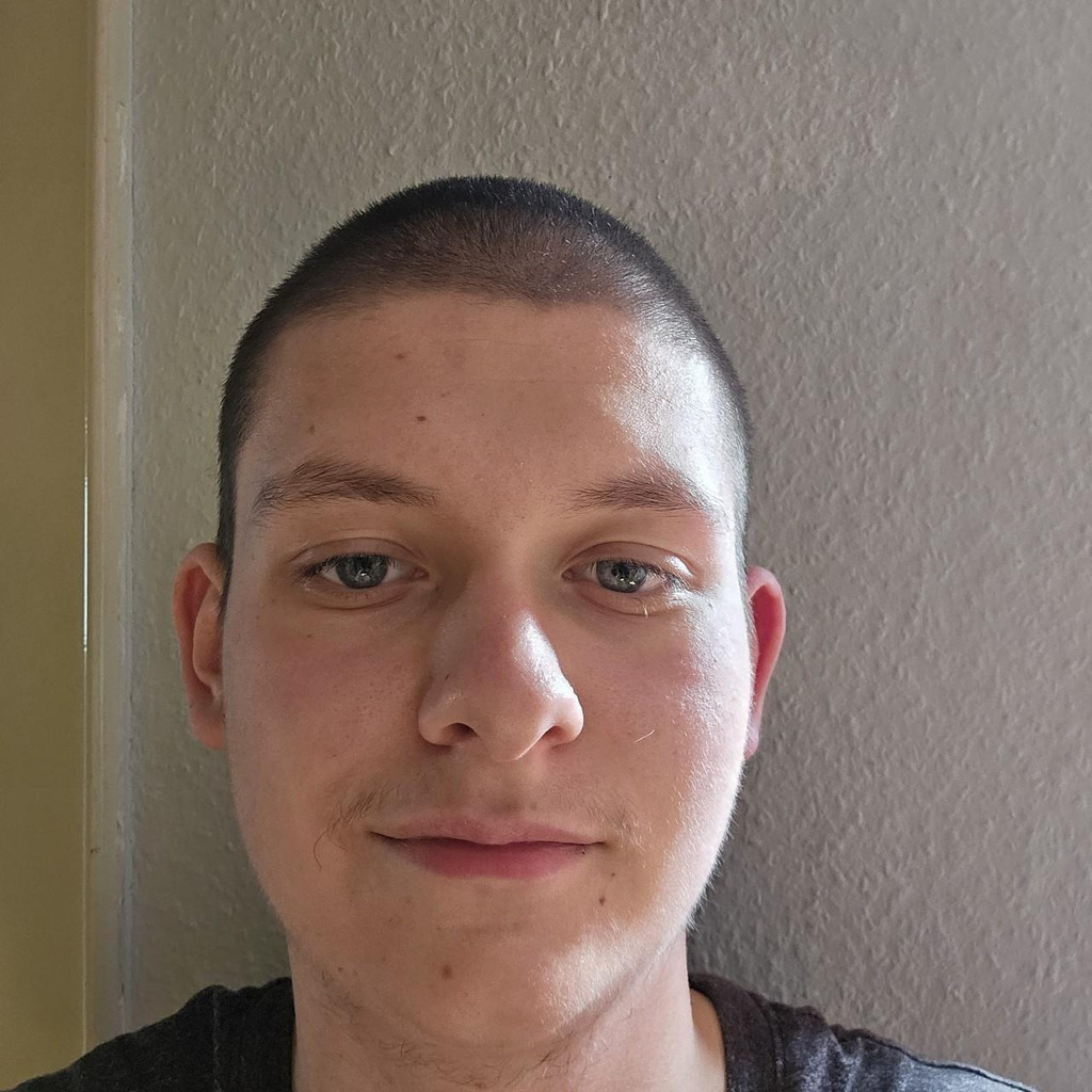 Luca- Raphael Montua: Ausbildung und Berufserfahrung | XING