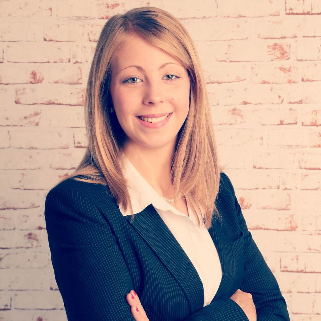 Ann Louise Schmidt Senior Beraterin Privatkunden I Regionales Beratungscenter Deutsche Bank