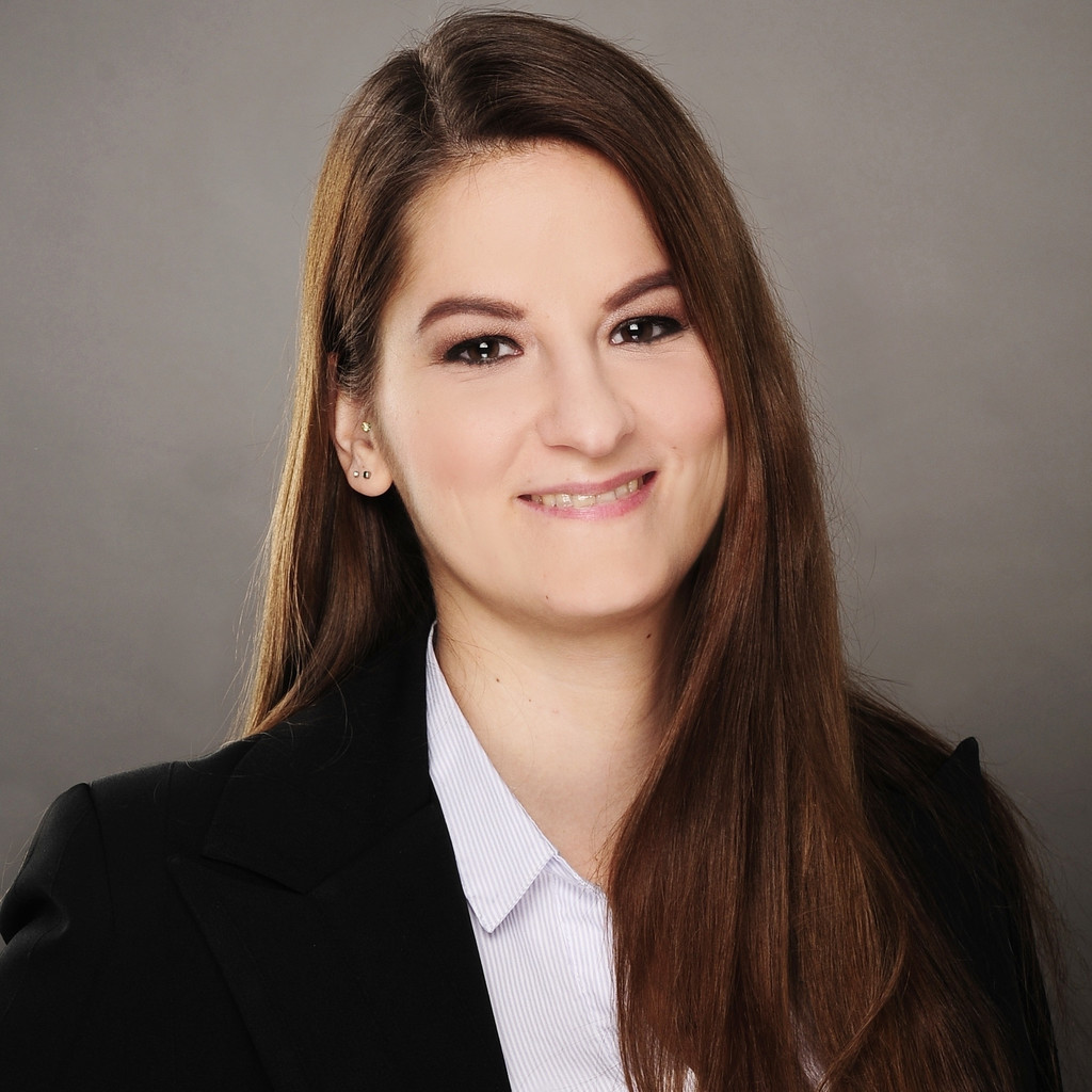 Lara Schulz's Instagram, Twitter & Facebook on IDCrawl