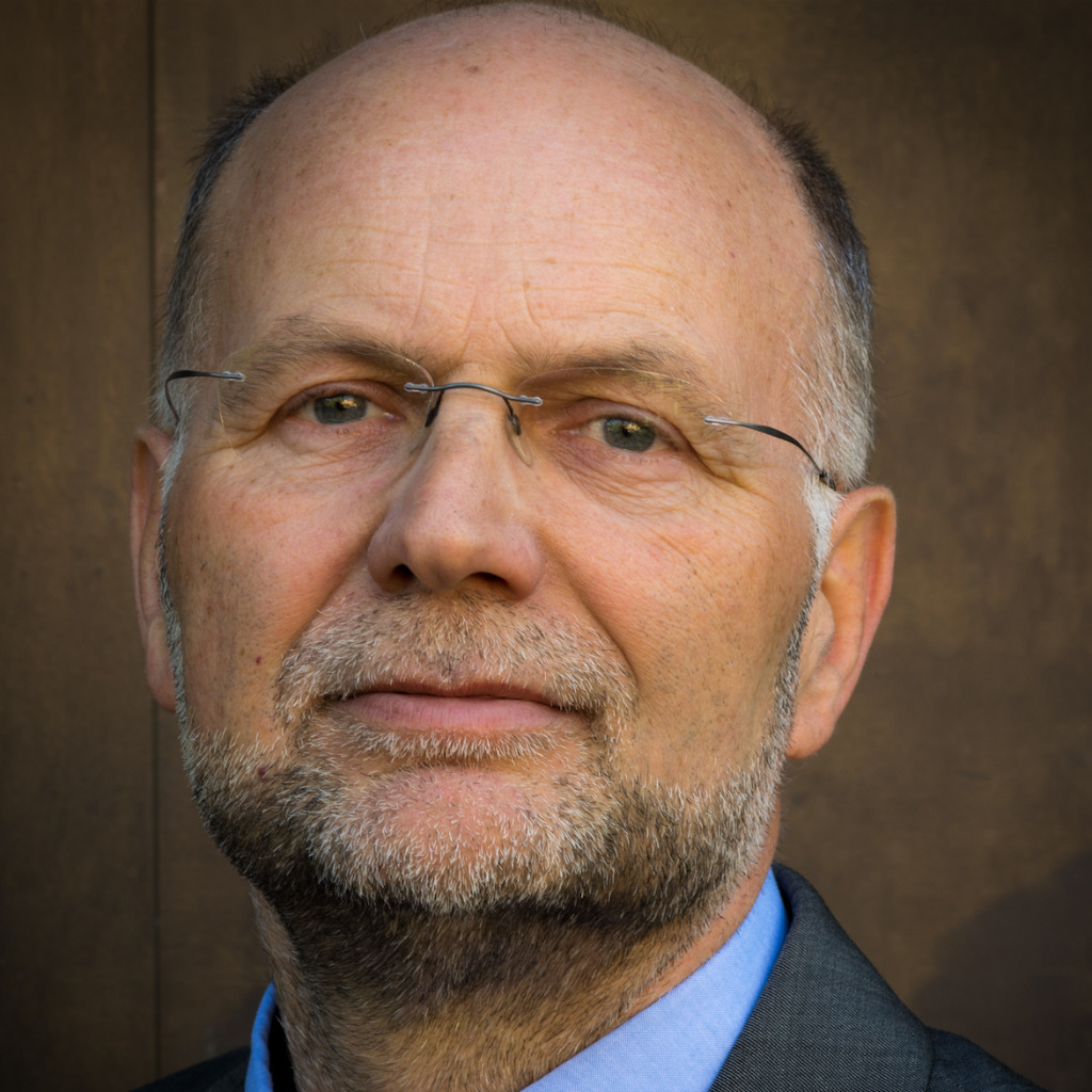 Uwe Wötzel - Senior advisor for social, economic and political change ...