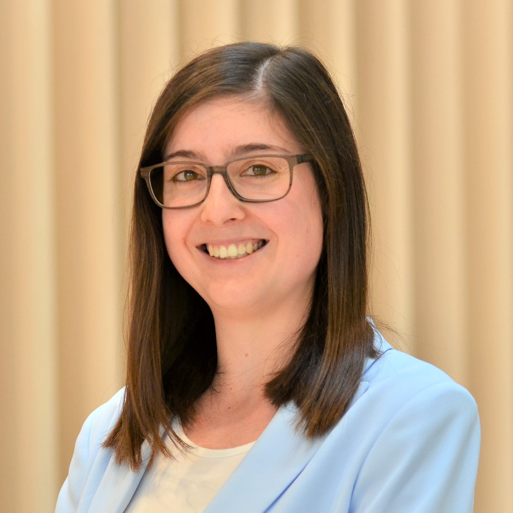 Julia Benz - SAP Consultant PP - BAUER Gruppe | XING