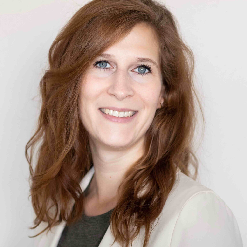 Christina Riedl - Online Kampagnen Managerin - Badische Neueste ...