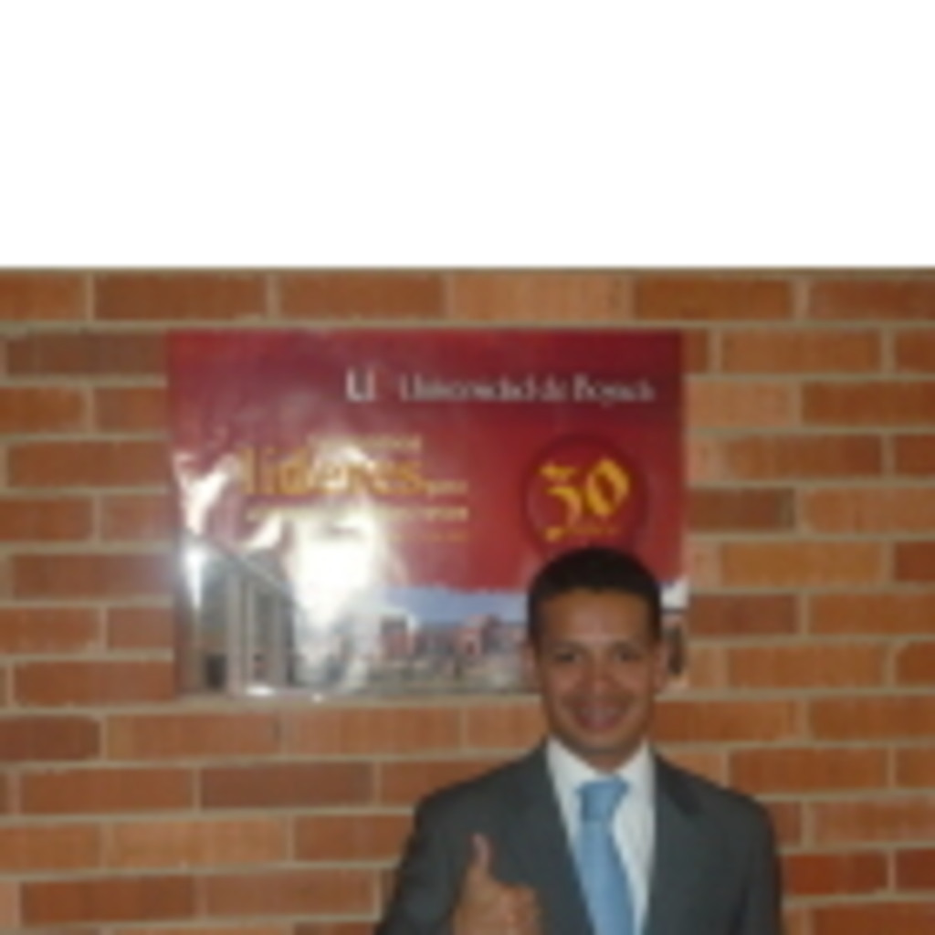 CARLOS RENE GARCIA VERA - OFICIAL - EJERCITO | XING