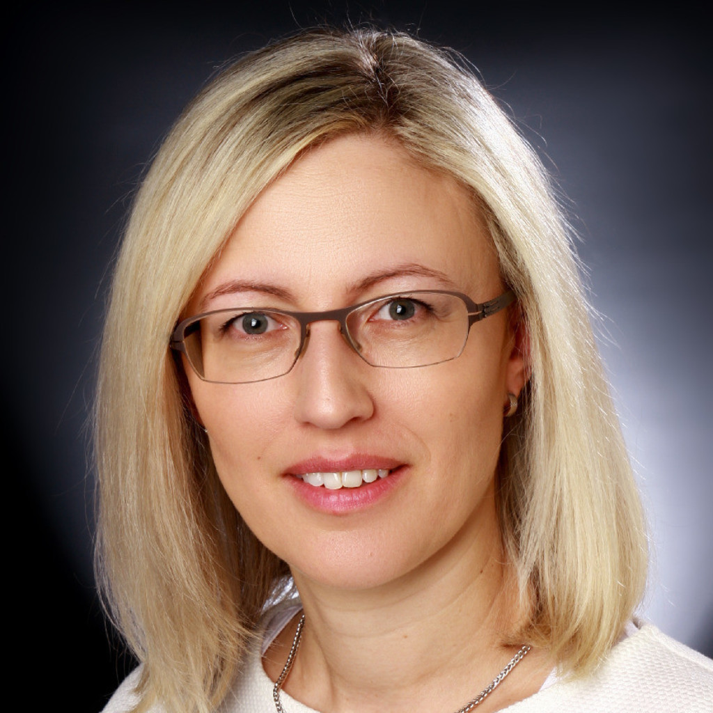 Elena Novik - Wirtschaftsjura - Fachhochschule Nordhessen | XING