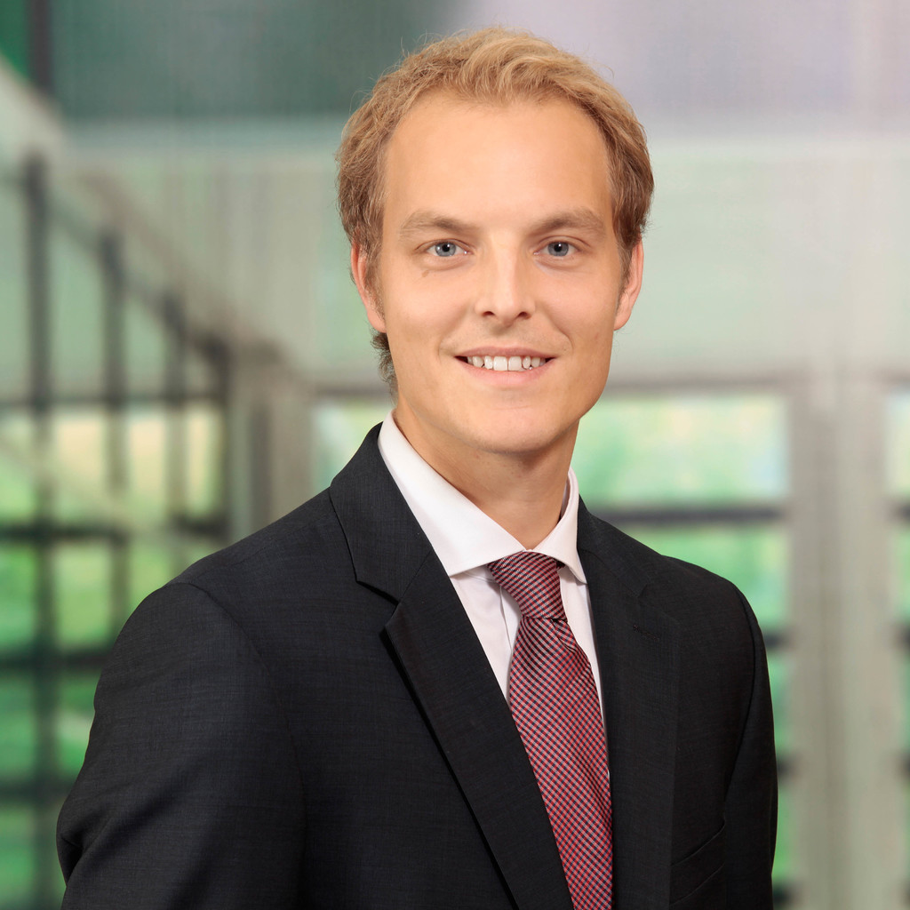Fabian Jonas Paß - Senior Manager Financial Advisory/ Restructuring Services - Deloitte | XING