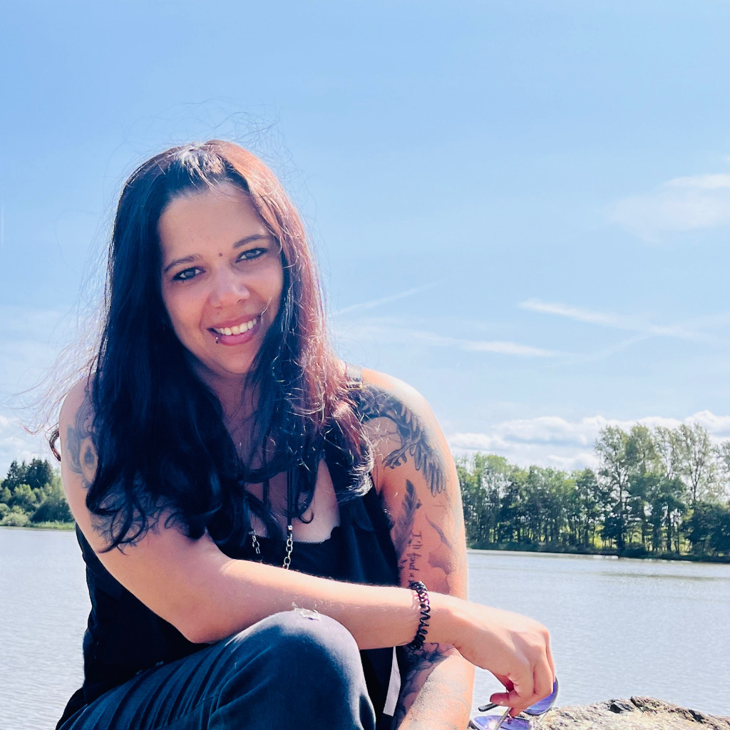 Michelle Paul - Bekleidungstechnikerin im Einkauf - münz Teamkleidung ...