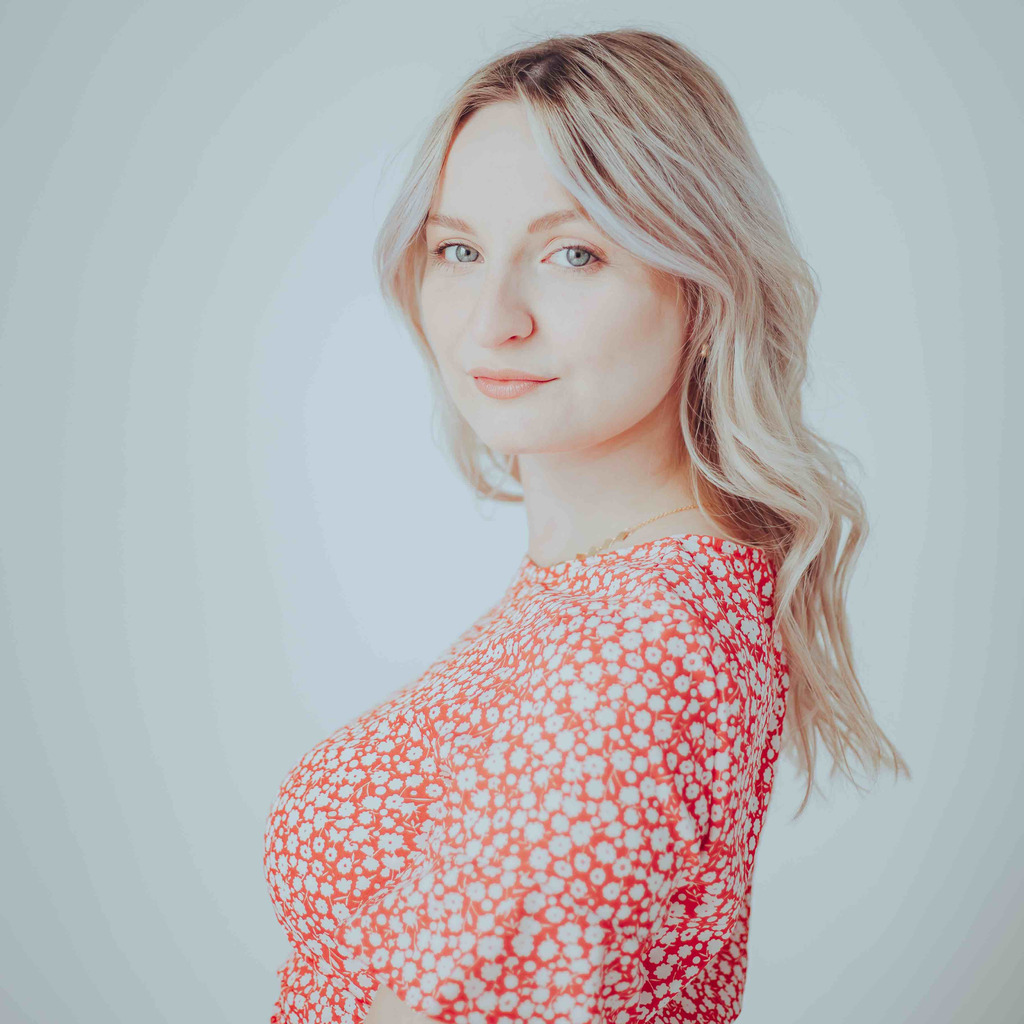 Sarah Wirth - Grafikdesignerin - KOMPASS Stadtmagazin | XING