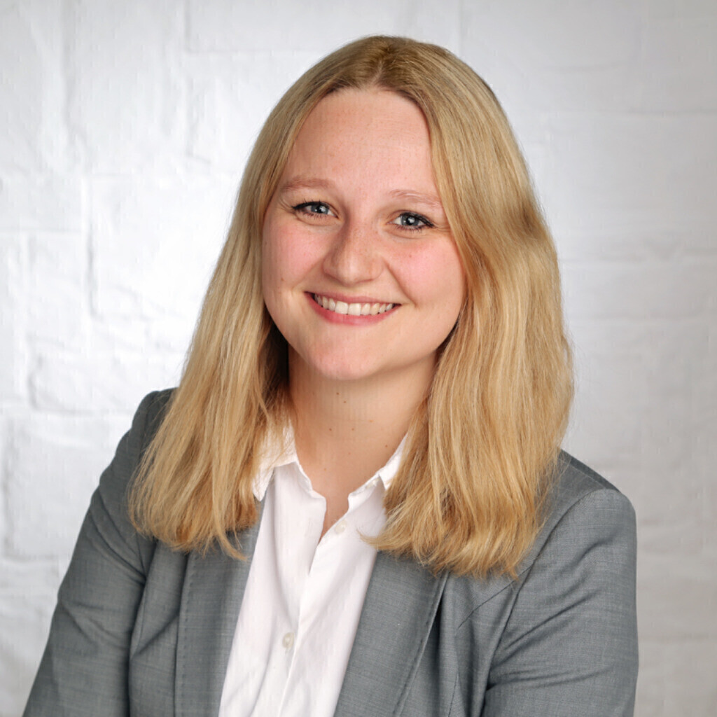 Leonie Meschenmoser - Key Account Manager - AKASOL AG | XING