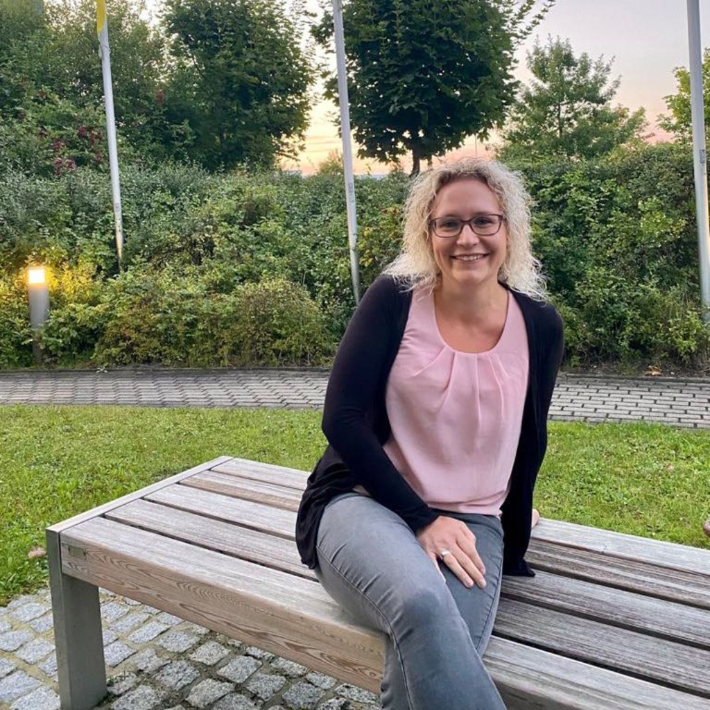 Heidi Riedel - Assistenz der Geschäftsführung - Deutsche ...