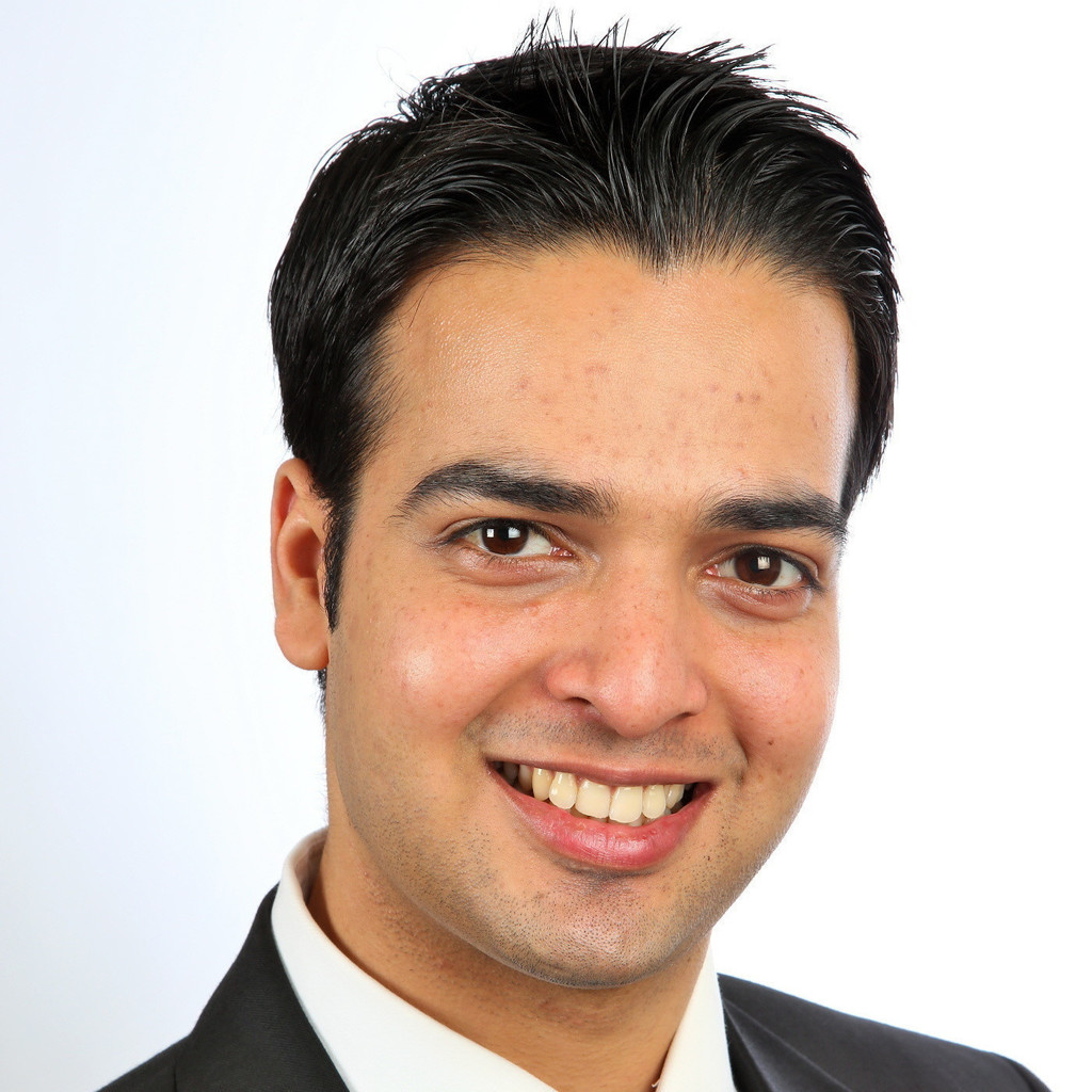 Devansh Bhargava - befördert vom Night Auditor zum Front Office Shift ...