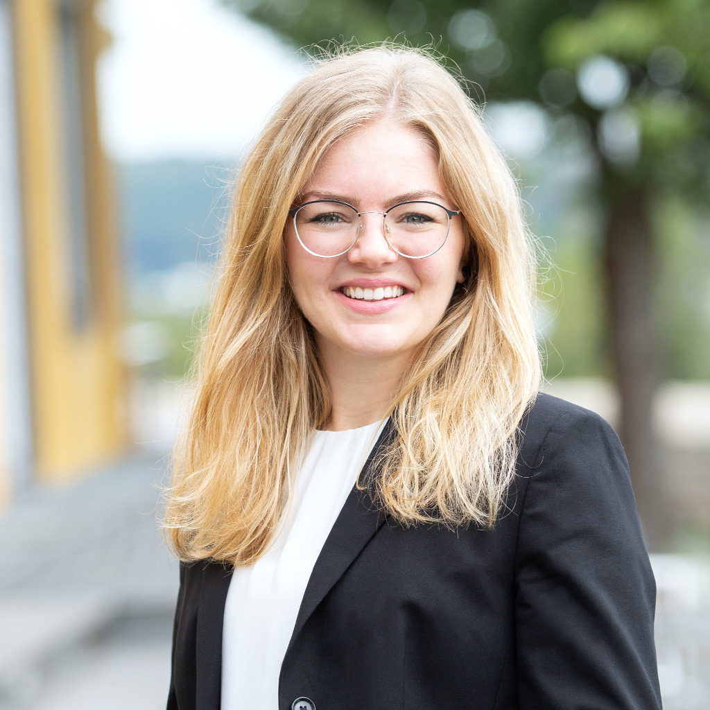 Laura Scheid - Personalentwicklerin - Akademie Deutscher ...