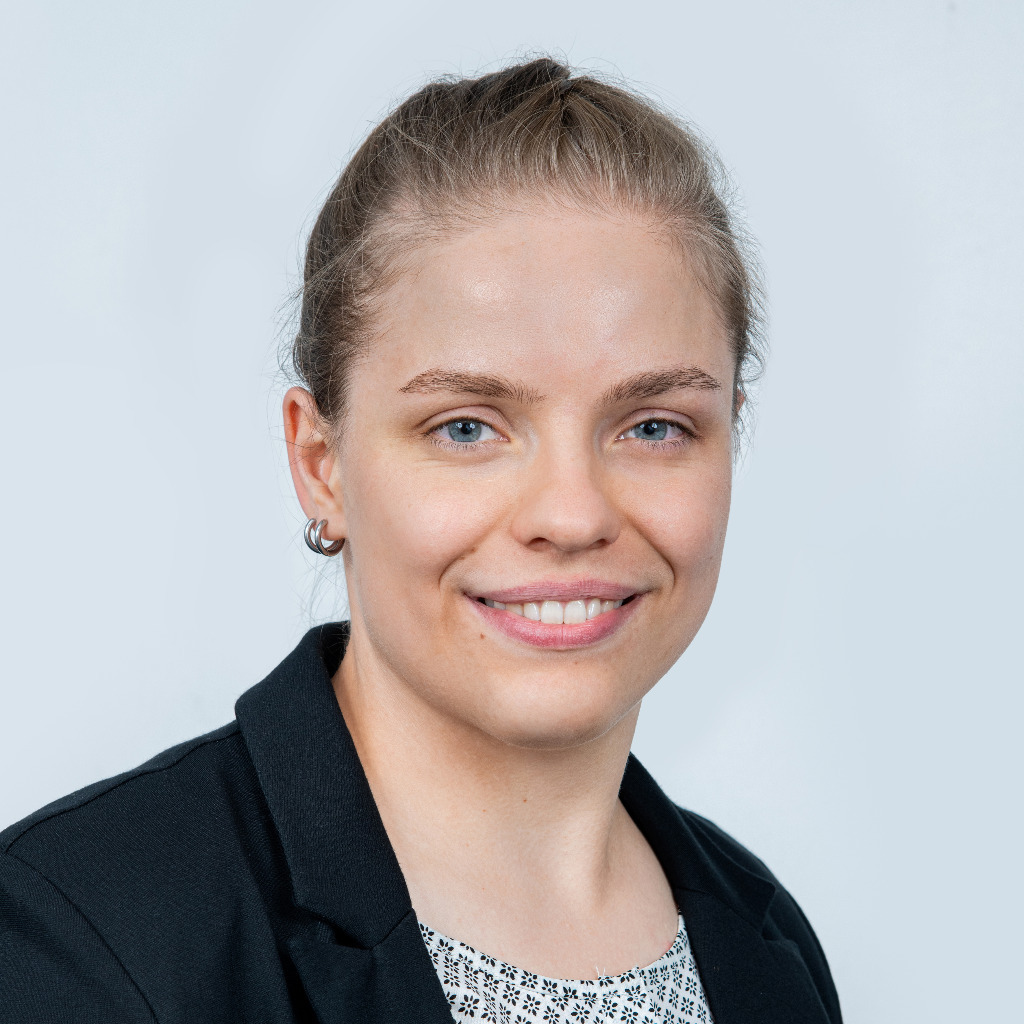 Julia Meßerschmidt - Projektmitarbeiterin Druck & Verarbeitung ...