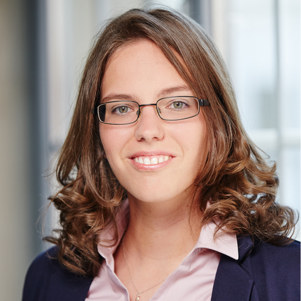 Ines Jäger - Projektleiterin in der Abt. Konstruktion - Werner Langer ...