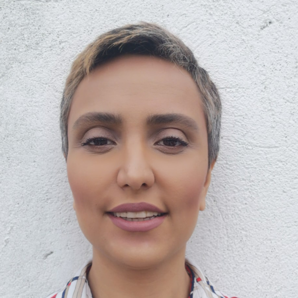 Azadeh Farokhi - Art Director - Freelance / Selbstständig | XING