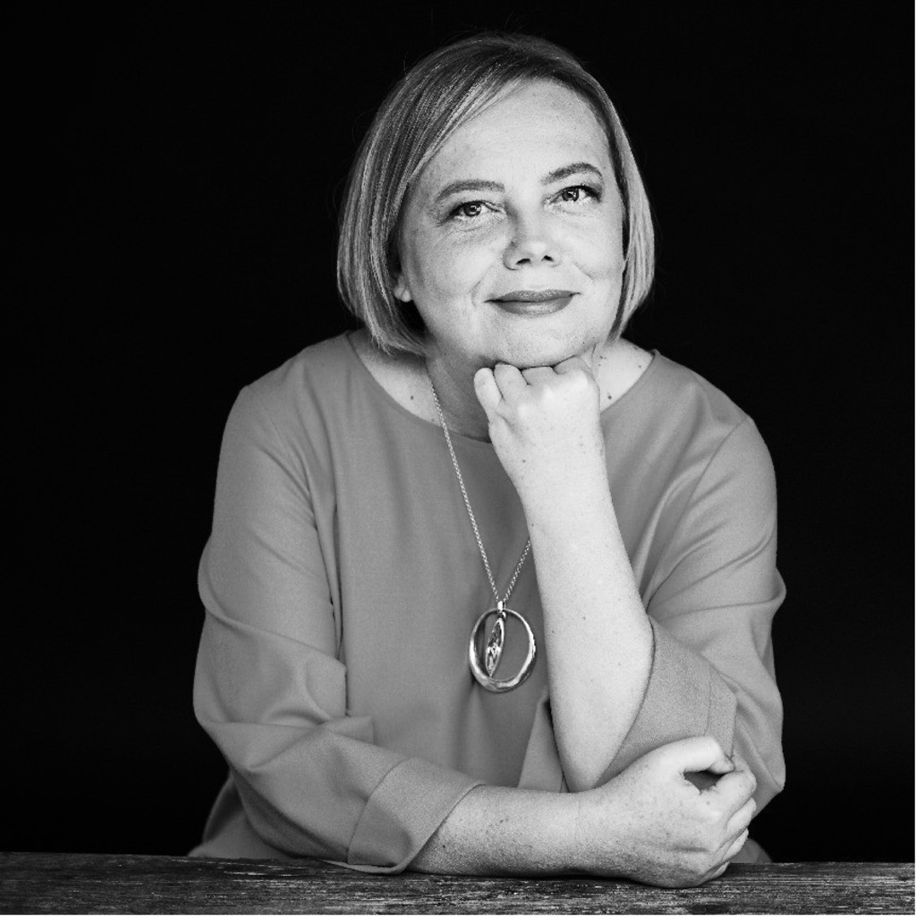 Liliana Stiens - Zentrumsleitung - Alterszentrum Chestenberg | XING