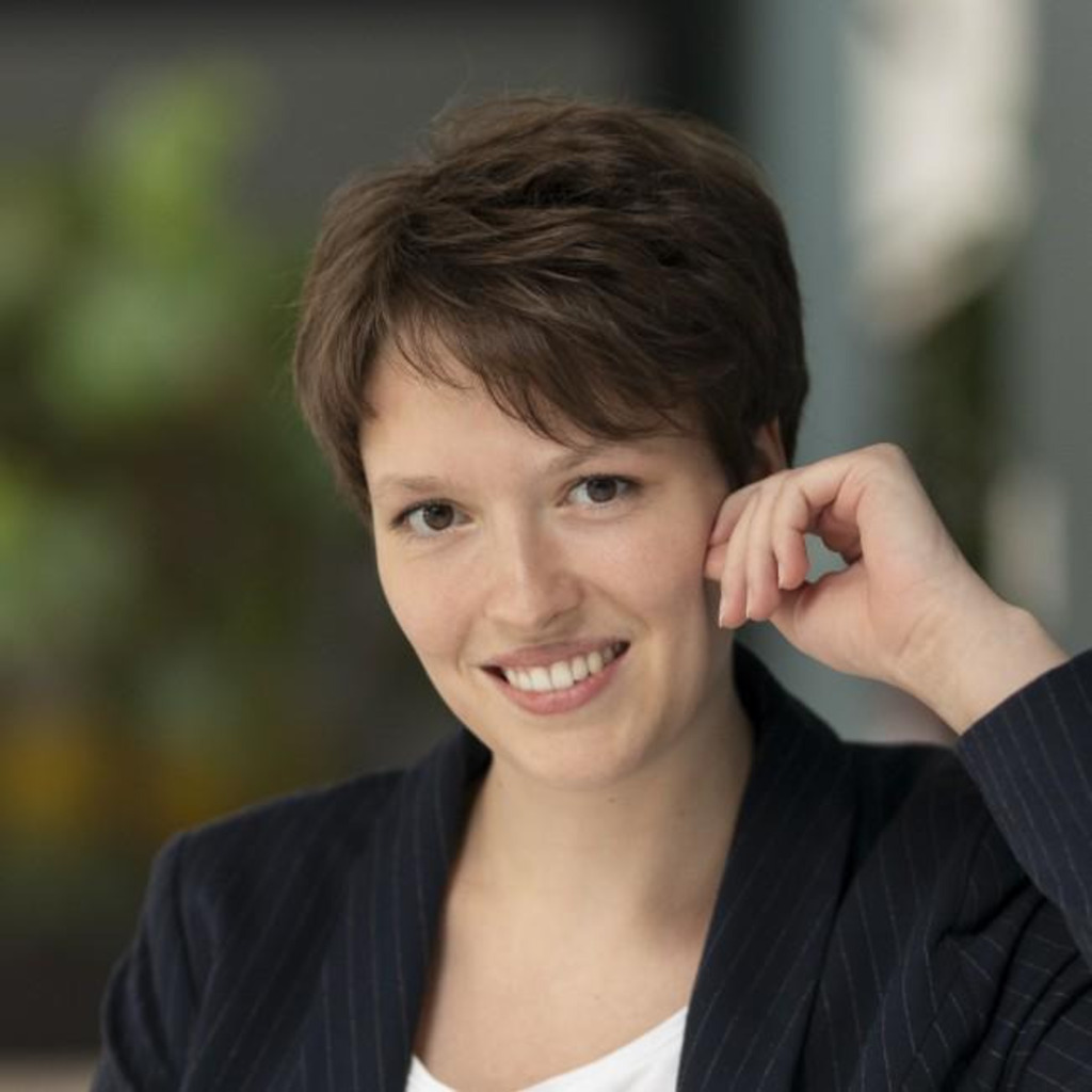 Michelle Ristau - medizinischer Senior Analyst - SmartStep Consulting ...