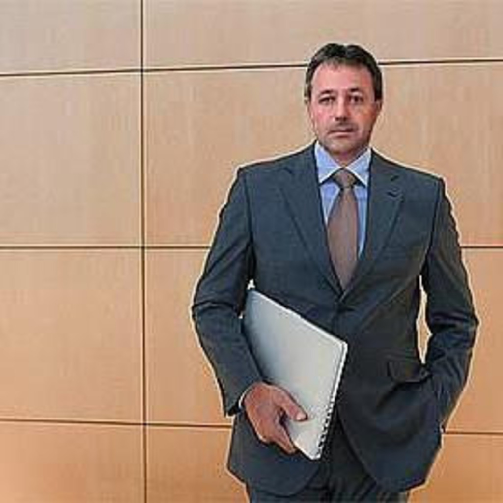 Bernard Lloyd - Civil Engineer, Bridge - Chevron Corporation | XING