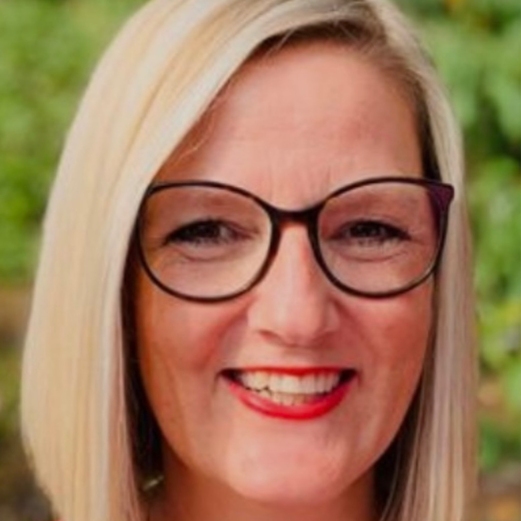 Michaela Matheis - Chefarztsekretärin - Caritas Klinikum St. Theresia ...