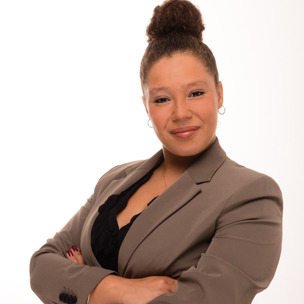 Amina Bettach - Personalsachbearbeiterin - Hatte noch keinen | XING