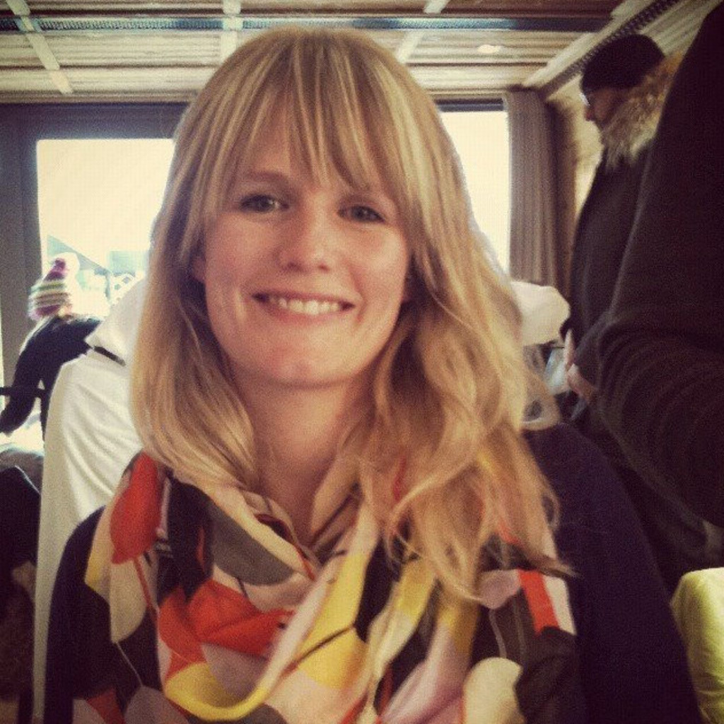 Andrea Redecker - Creative & Campaign Manager - Amazon | XING