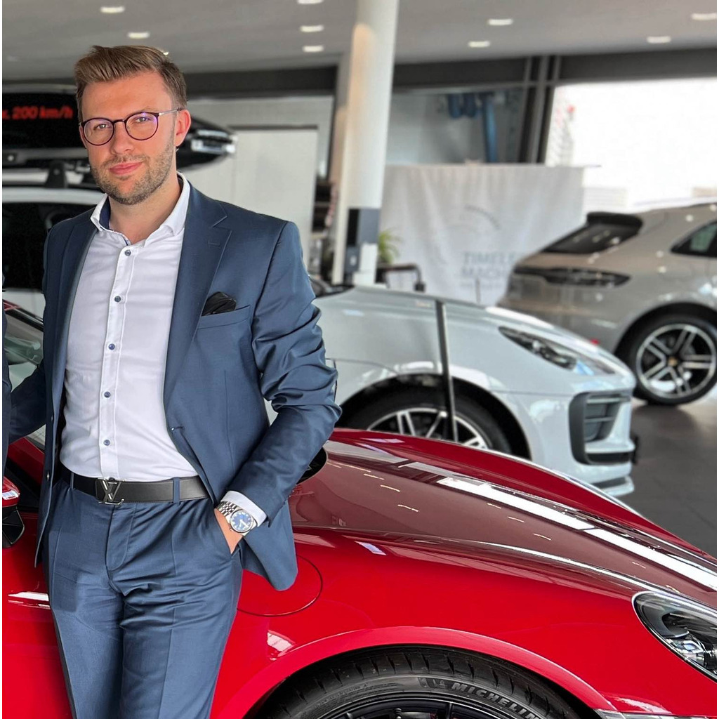 Tim Krystian Heinze - Porsche Exclusive Verkäufer - Porsche Zentrum ...