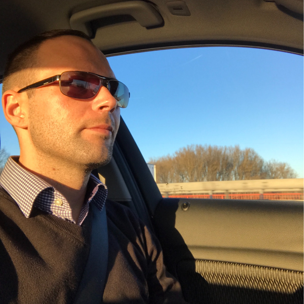 Pascal Schäfer - Shop Manager - Voice in Connect GmbH (Telefónica o2 ...