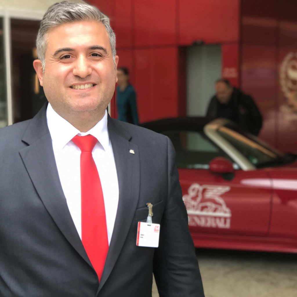 Adem Aras - Leiter der Regionaldirektion 2 - Allfinanz ...