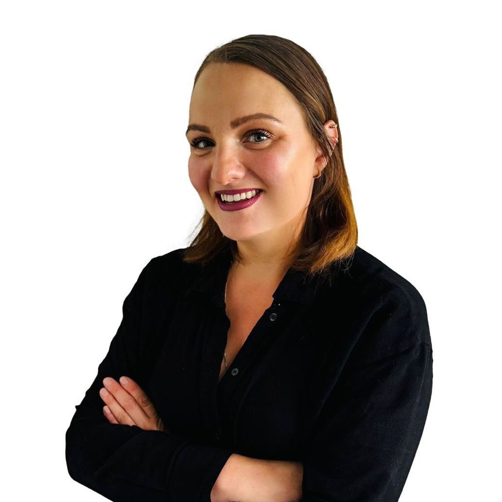 Bella Ely - Projektleiterin - GeoExperts GmbH | XING