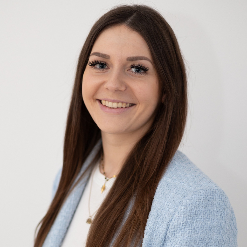 Nicole Carell - Stellvertretende Abteilungsleiterin Service Back Office ...