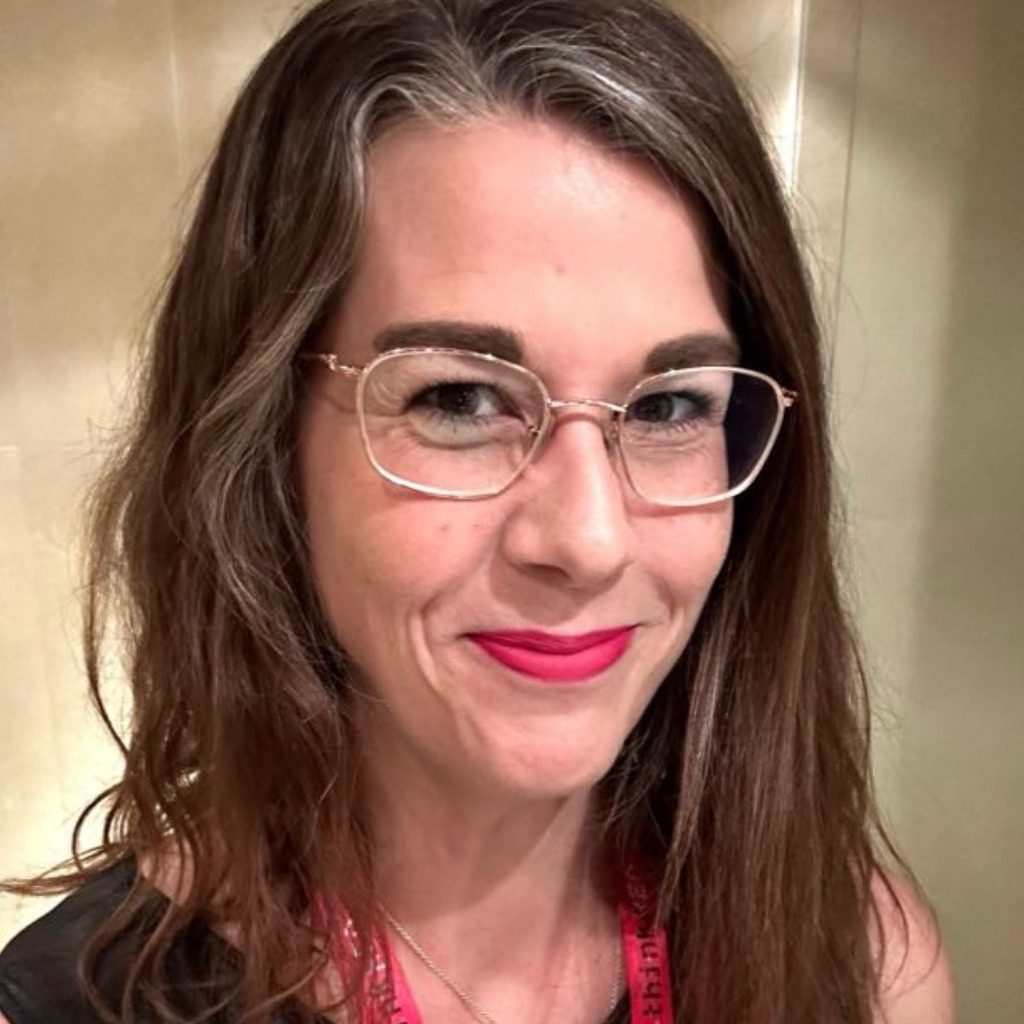 Anne Dederer - Leiterin Bildungsmanagement und Unternehmensentwicklung ...